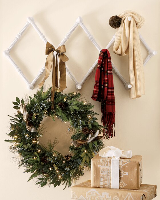 How to Measure for Garland and Wreaths Around Your Home