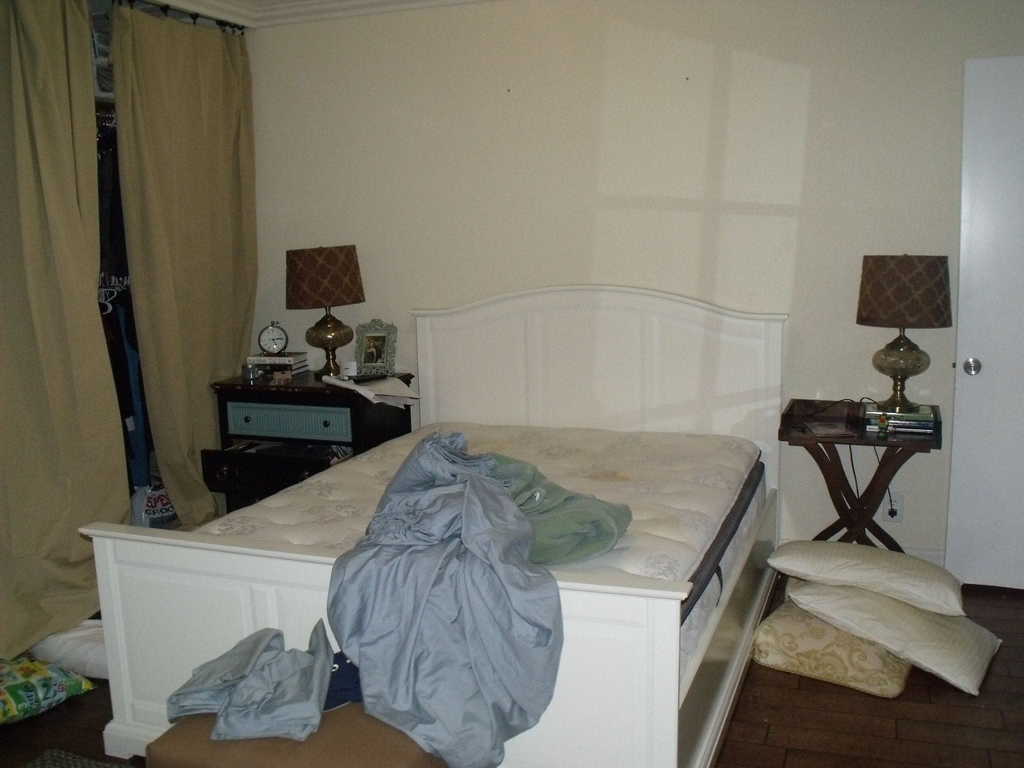 Bedroom Disaster - How to Decorate