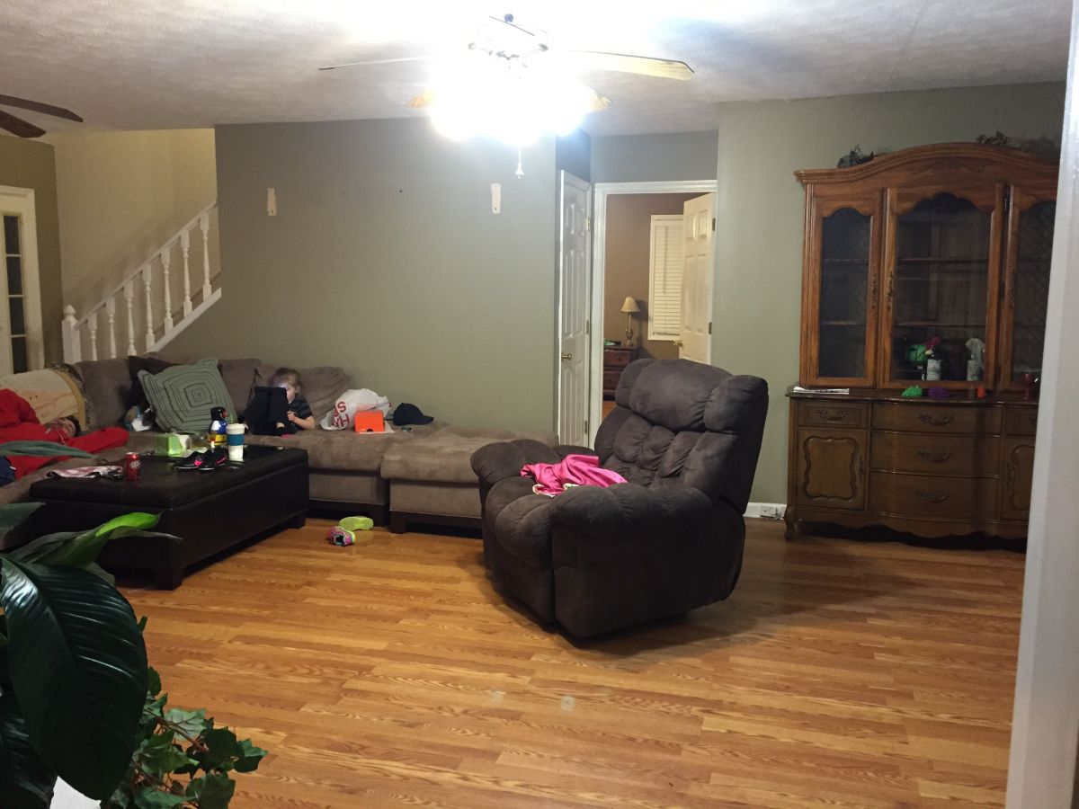 Decorating a hard-to-furnish living room