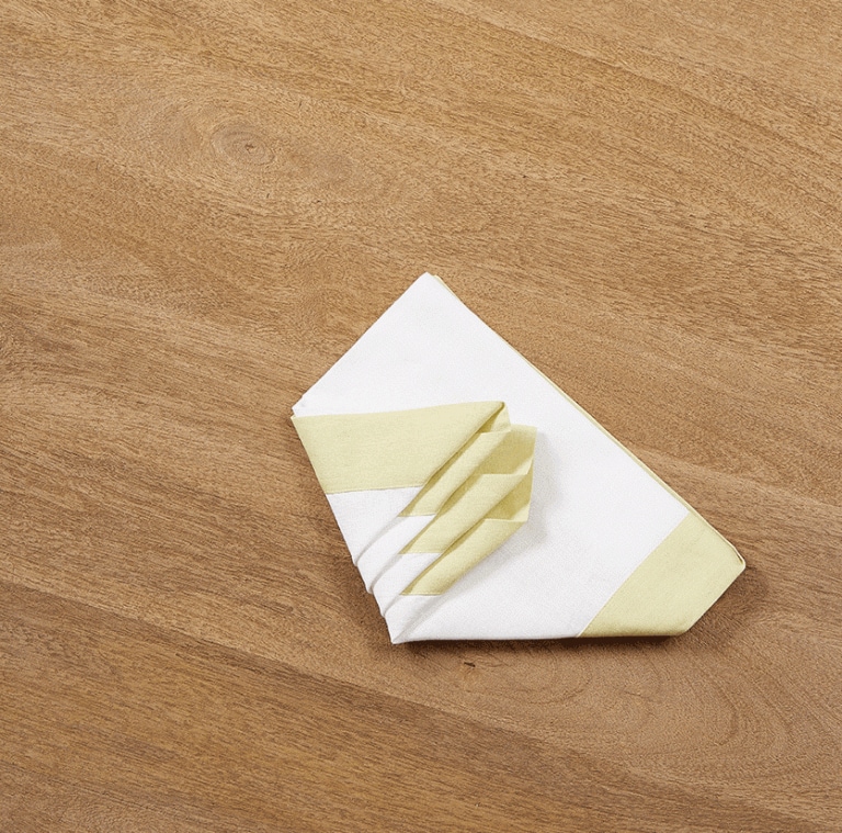4 Ways to Fold Your Napkin like Bunny Williams