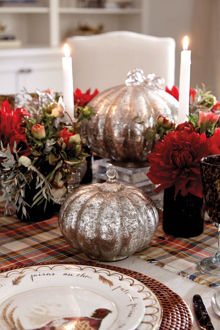 A Stylish Thanksgiving Table for Your Family Gathering - How to Decorate