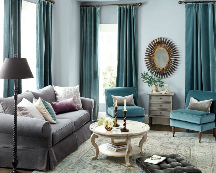 8 Ways to Add Extra Seating to Your Room