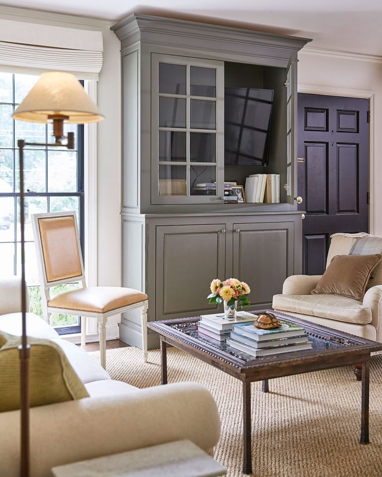 Home Tour: Virginia Cheek's Timeless, Airy Bungalow - How to Decorate