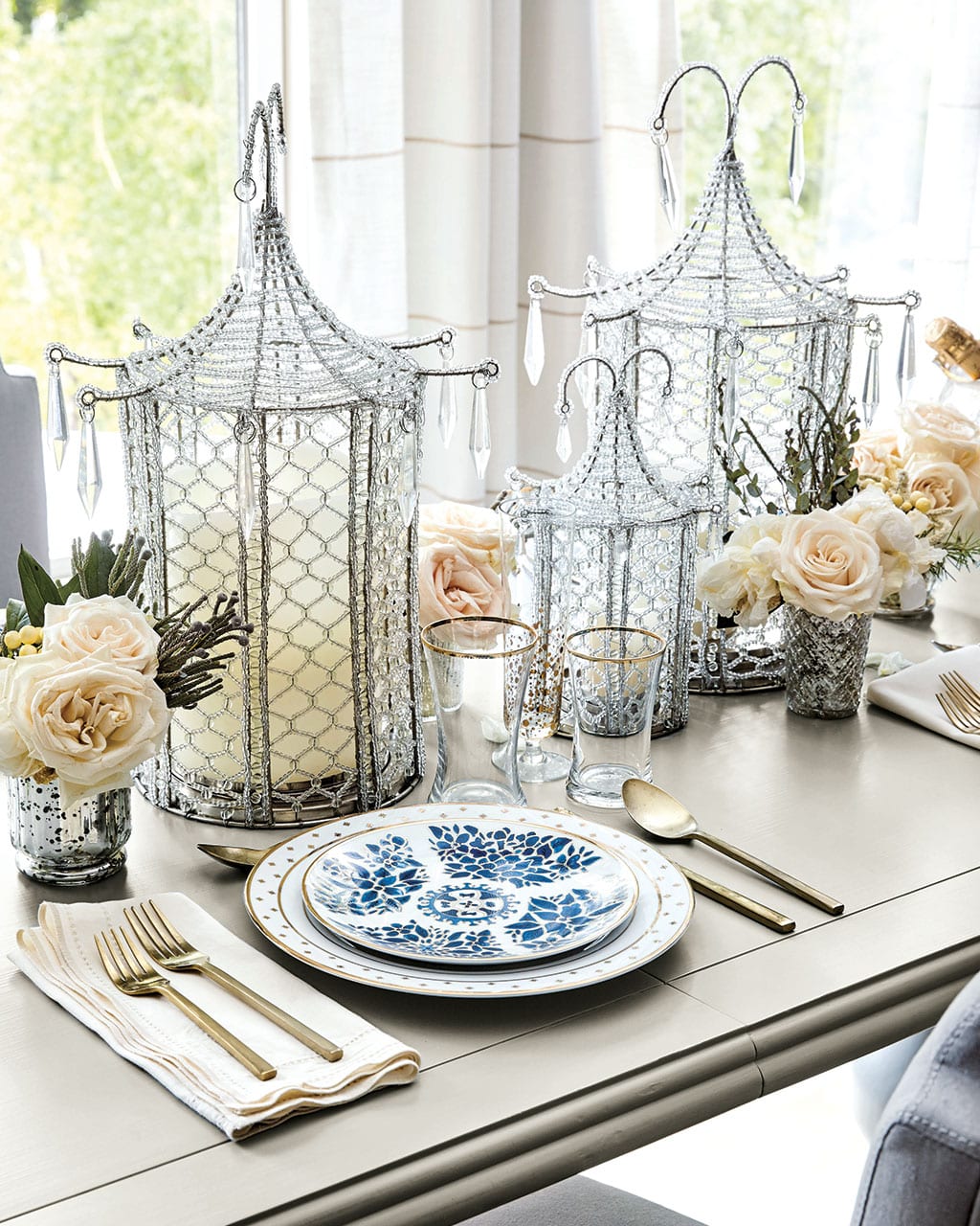 Set the Stage for a Magical Holiday 2017 Season - How to Decorate