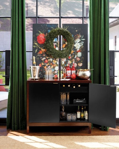 How to Set Up a Bar for Your Holiday Party - How to Decorate