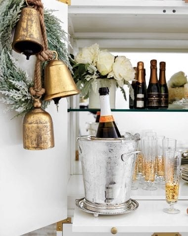 How to Set Up a Bar for Your Holiday Party - How to Decorate
