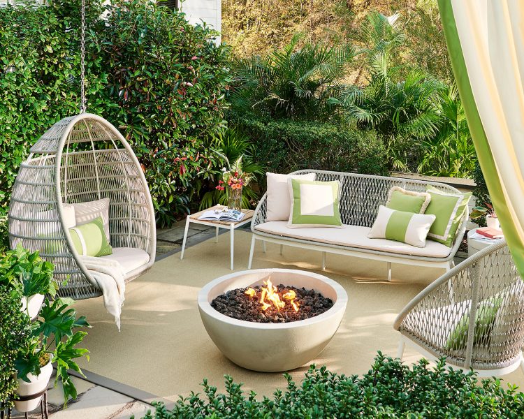 How to Up Your Outdoor Decorating Game - How to Decorate