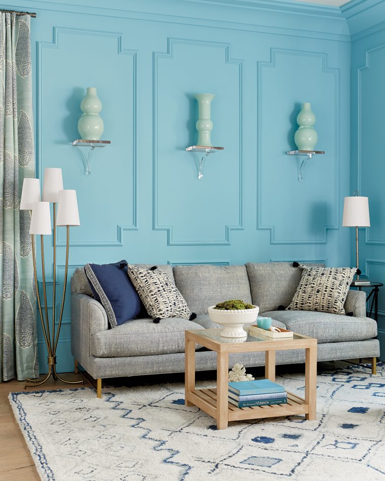 How to Use a Decorative Wall Bracket in Your Room