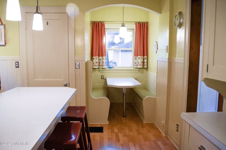 Podcast, Ep. 294: Blending Past and Present with Mallory Mathison - How ...