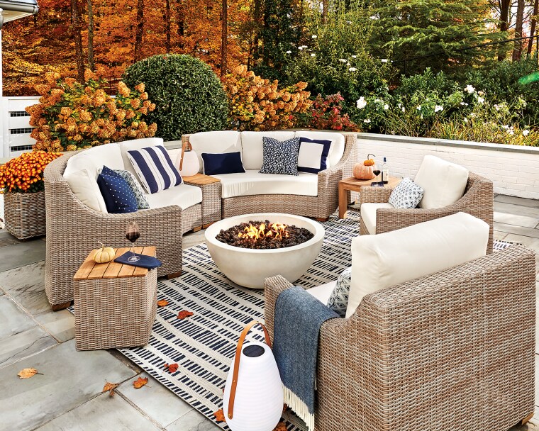 A Guide to Coordinating Outdoor Rugs & Fabrics - How to Decorate